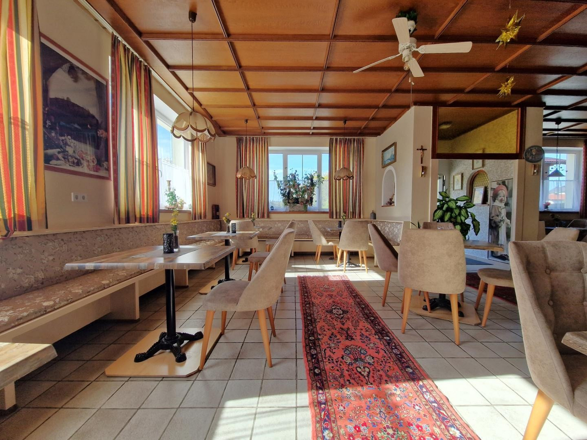 157.31m² Restaurant in Elixhausen - Preis auf Anfrage, Gartennutzung ...